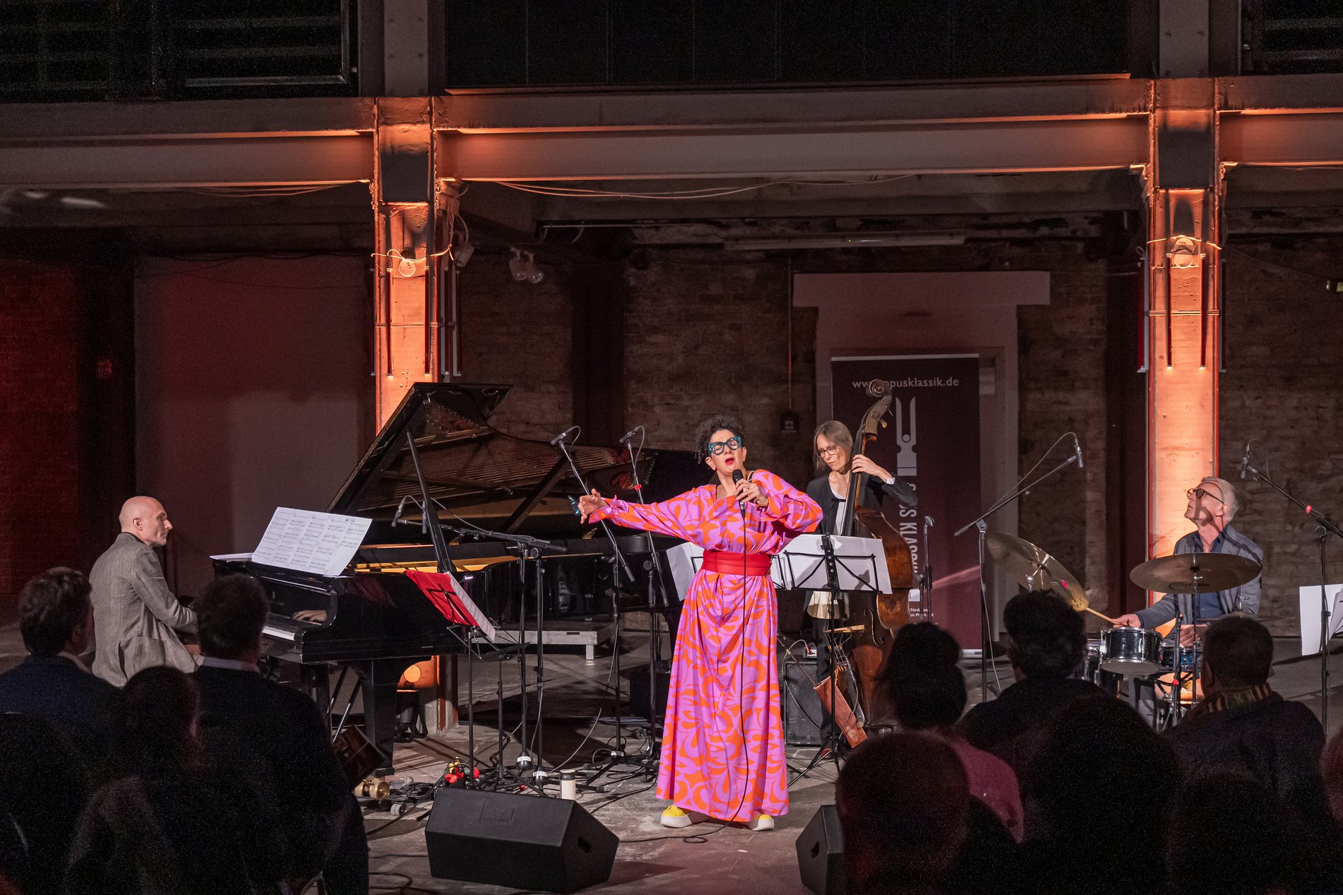 OPUS performance / Jazz Singer Efrat Alony